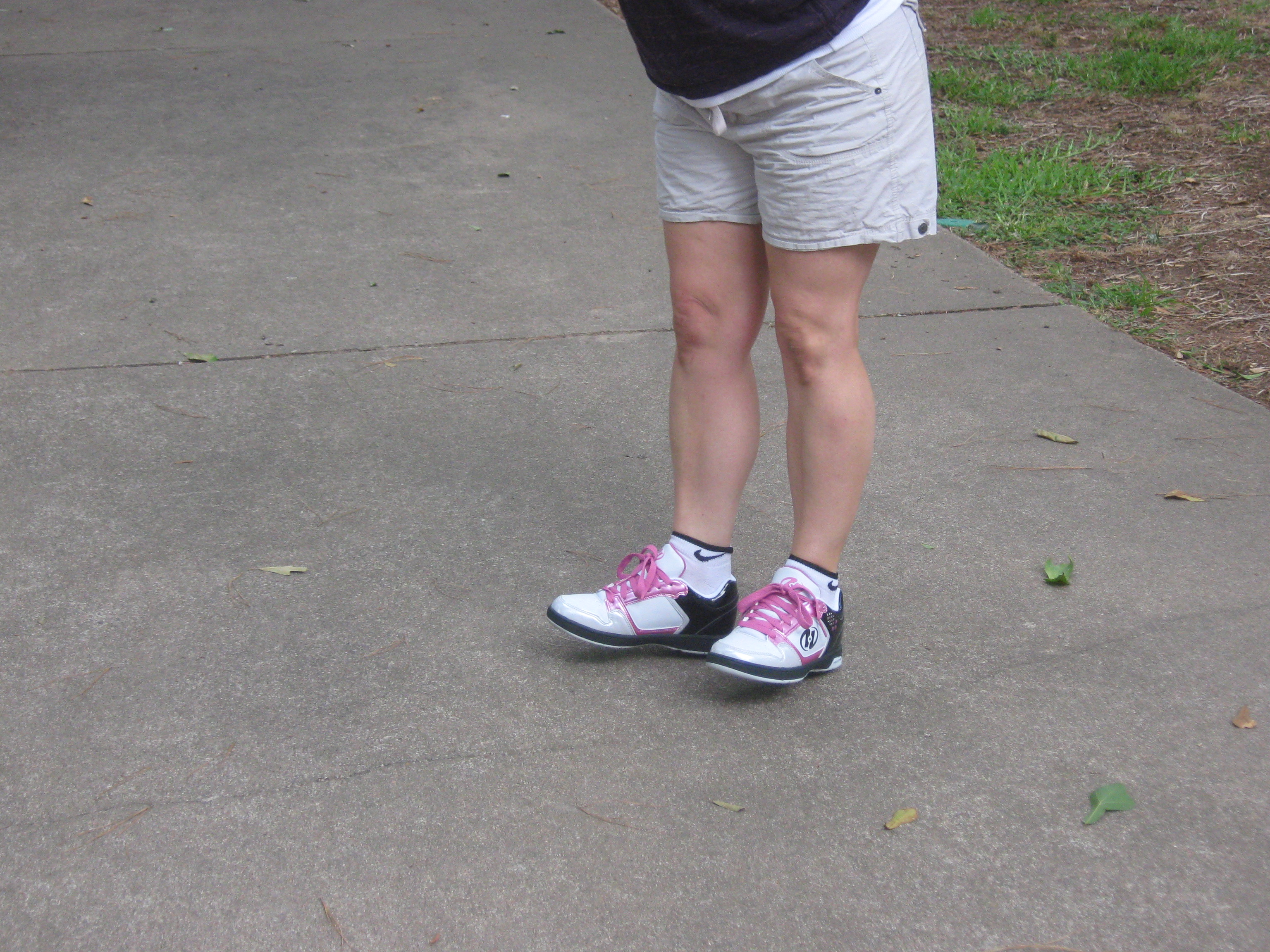 Oh Mama! Get Your HEELYS On! Review