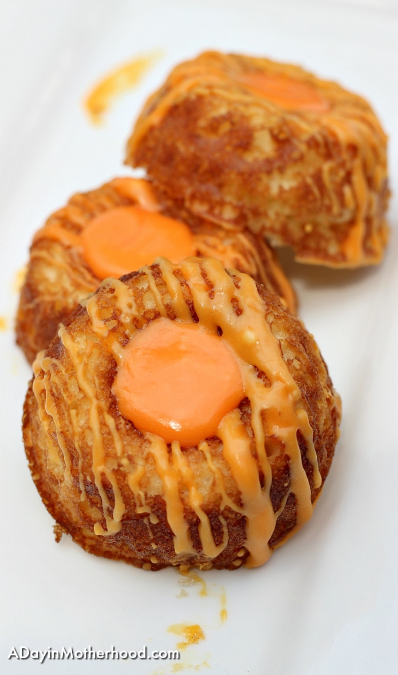 Mini Mango Cakes with Homemade Cream Cheese Icing