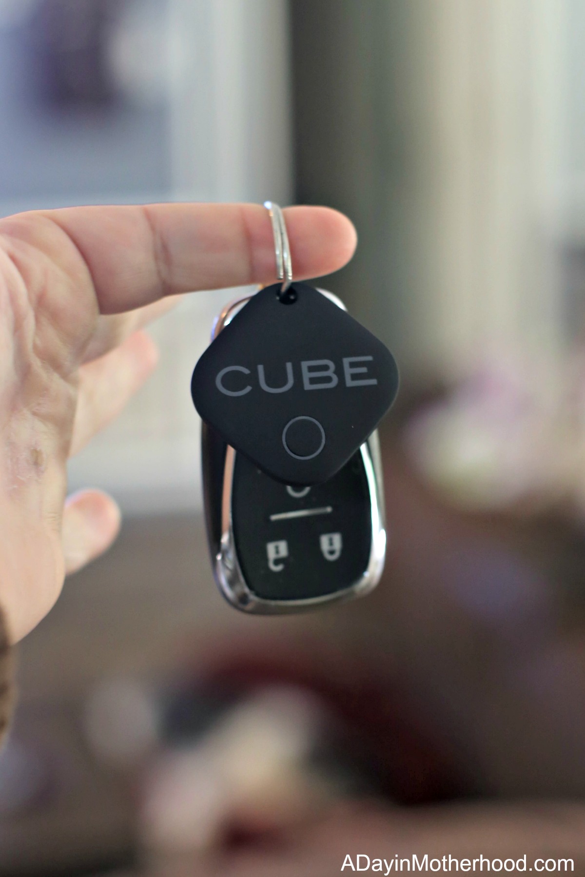 Find Your Phone and Those Important Things in a Jiffy with Cube Tracker
