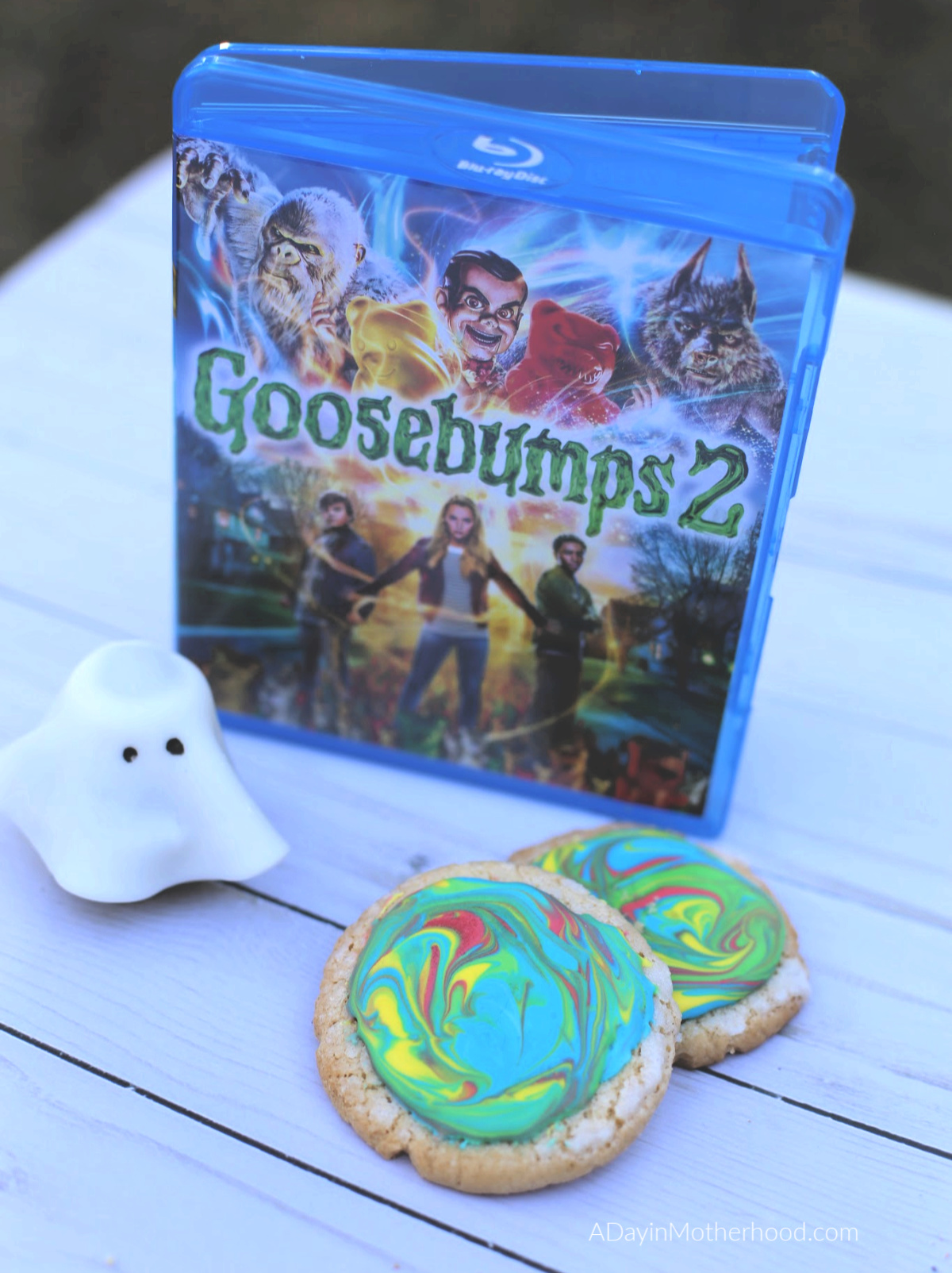 Goosebumps 2 Movie Night: Mini Ghost Cupcakes, Vortex Cookies & a ...