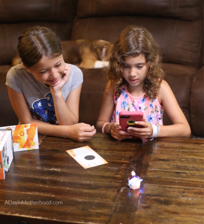 Ozobot: App and Robot that Entertains and Teaches my Kids to Code