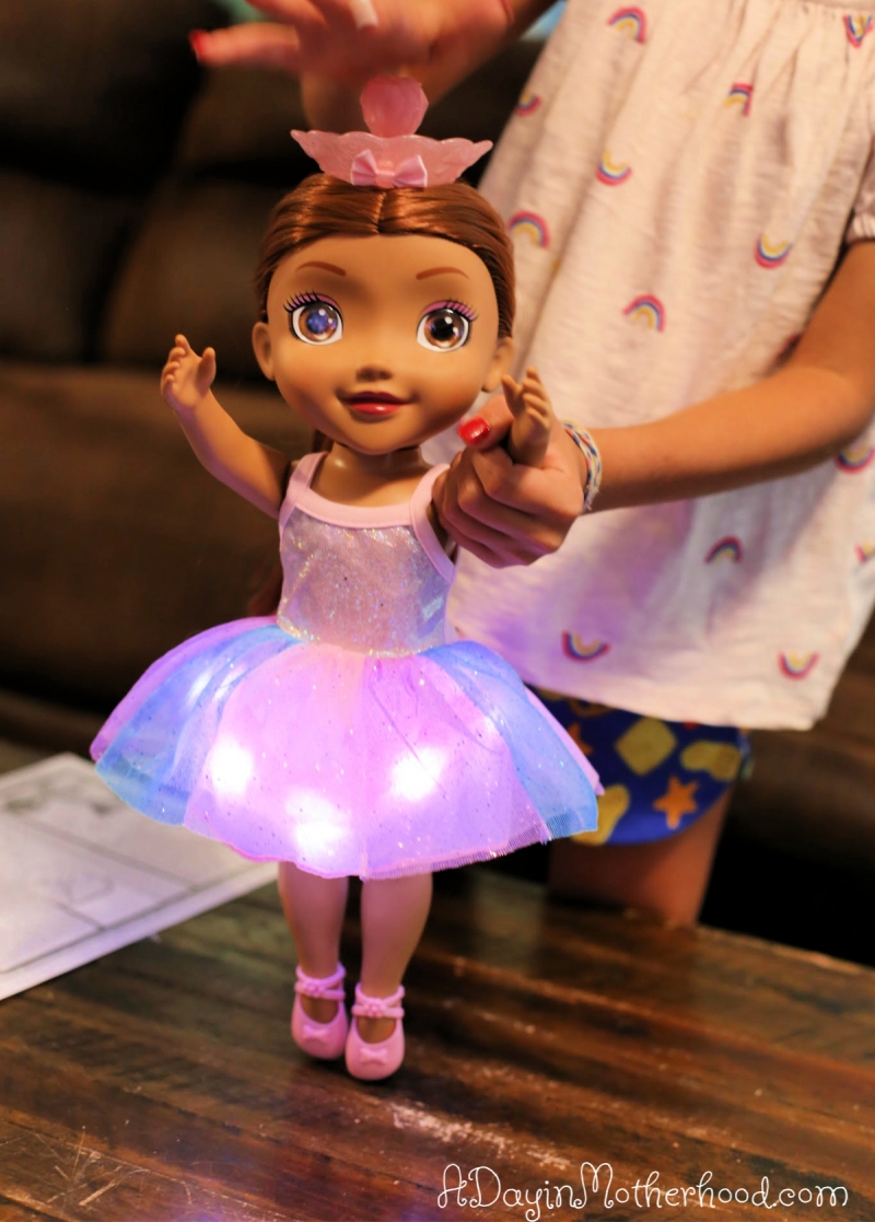 The Ballerina Dreamer Dancing Doll Review & GIVEAWAY!!