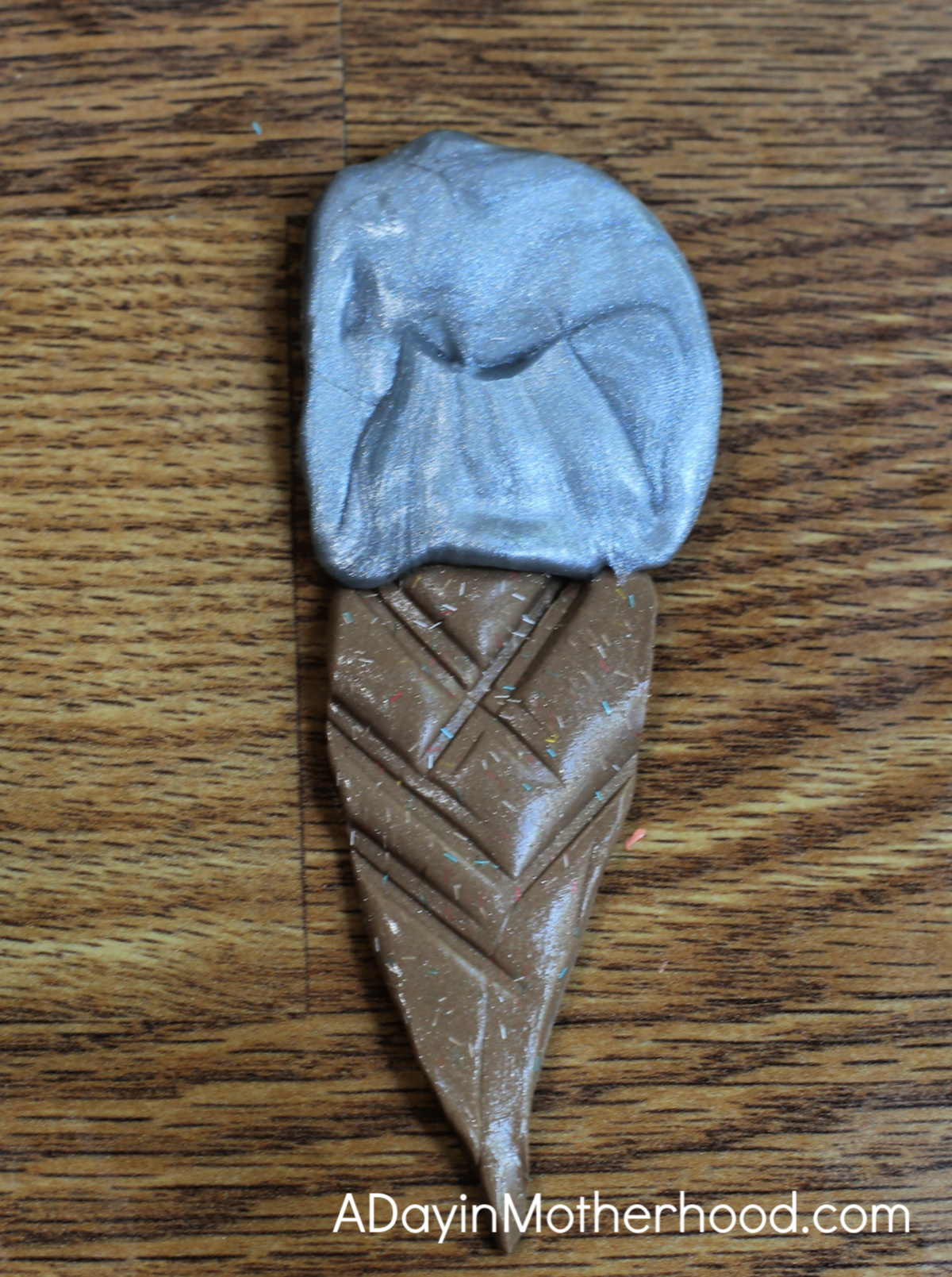 Spike Their Imagination with PUTTY! {Crazy Aaron's Puttyworld Review}